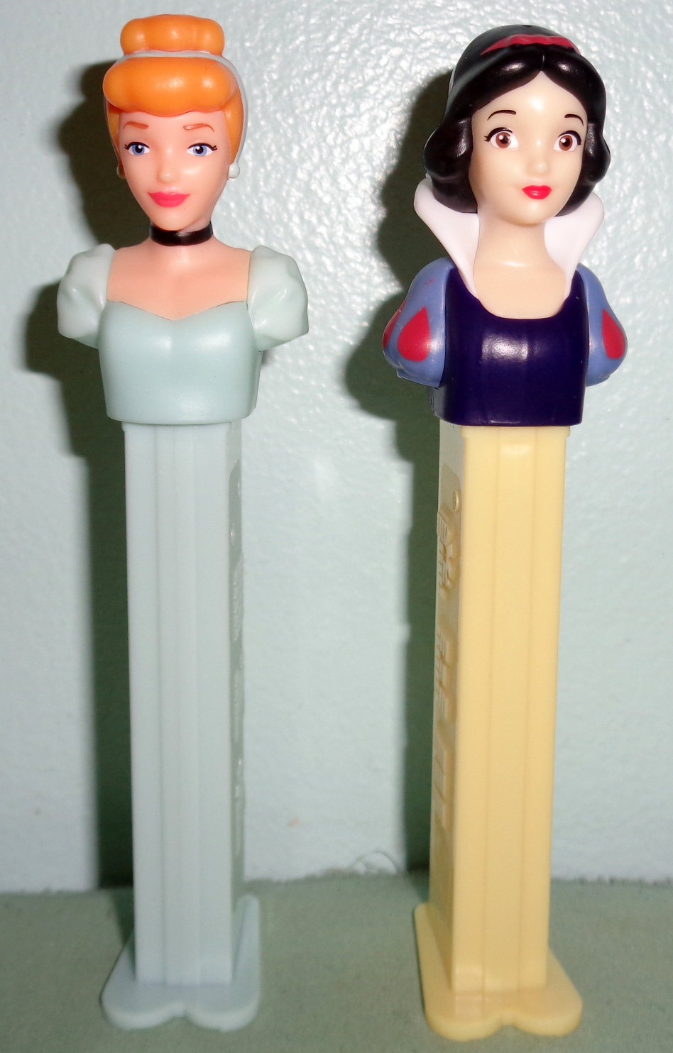 2022 European Cinderella and Snow White Pez New Molds - $12.00 : Pez ...