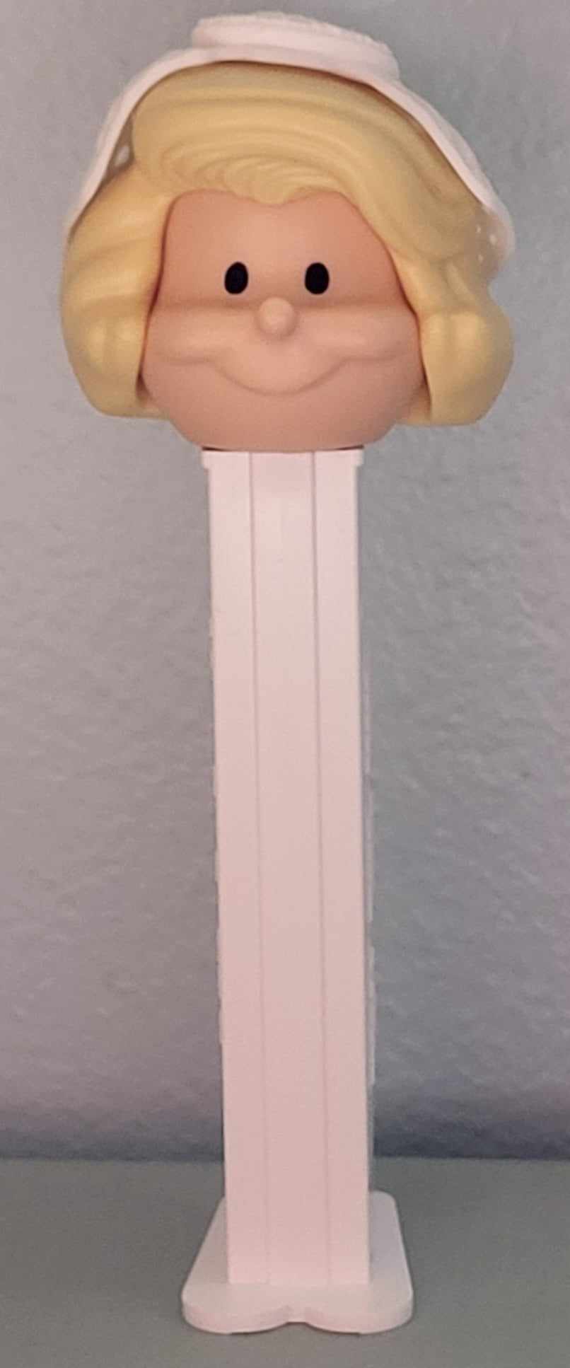 2023 European Blonde Hair Bride Pez Loose - $10.00 : Pez Collectors ...