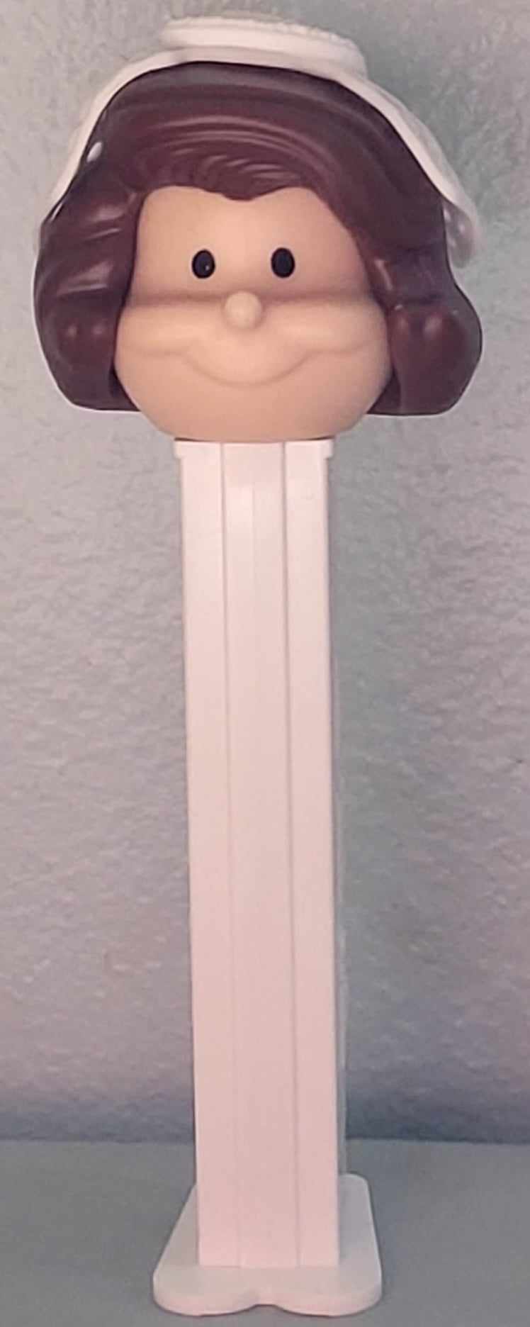 2023 European Brown Hair Bride Pez Loose - $10.00 : Pez Collectors ...